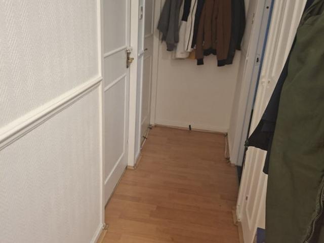 Room at Cleveland Gardens, City of Westminster