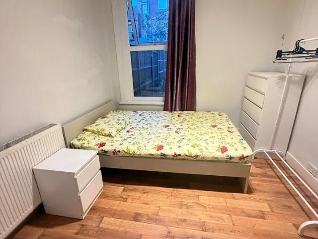 Room at Clinton Road, Greater London