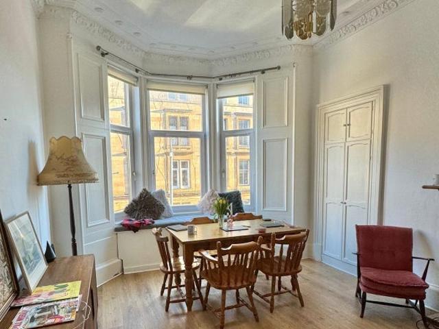 Room at Clincart Road, Glasgow