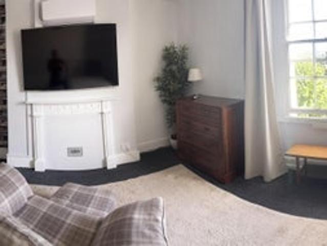 Room at Cliftonwood Terrace, Bristol
