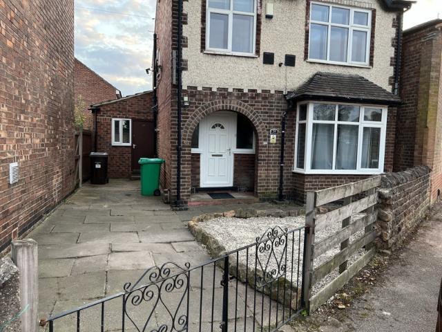Room at Clifton Boulevard, Nottingham
