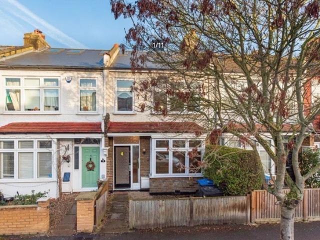 Room at Clifton Park Avenue, Greater London