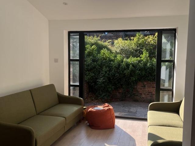 Room at Clifton Road, Manchester