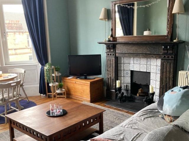 Room at Clifford Lane, Glasgow