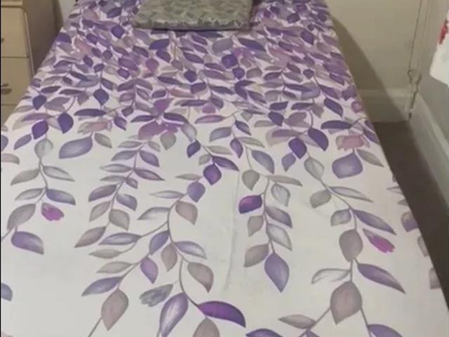 Room at Clifford Road, Greater London