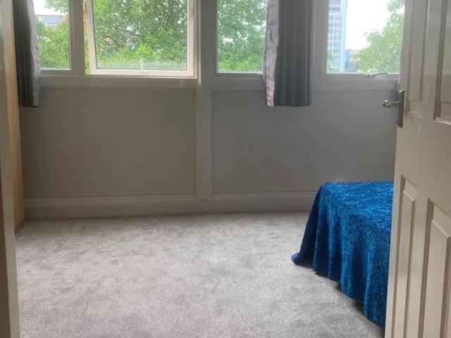 Room at Clipstone Street, City of Westminster
