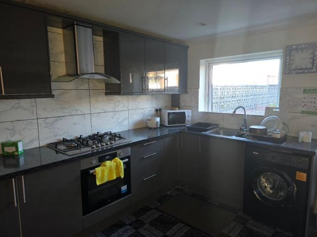 Room at Clive Place, Cardiff