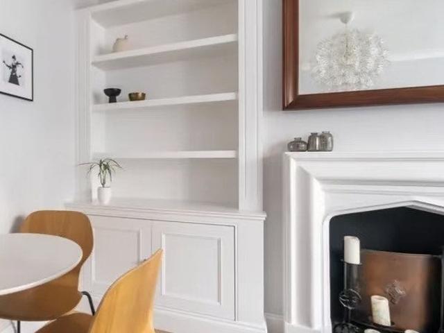 Room at Clive Road, Greater London