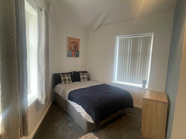 Room at Coal Clough Lane, Burnley