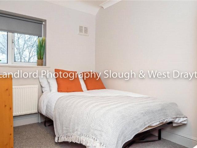 Room at Cobbett Road, Guildford