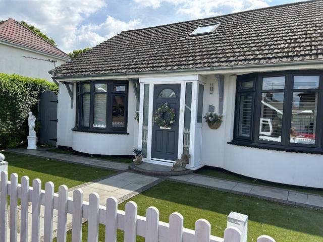 Room at Cobbles Crescent, Crawley