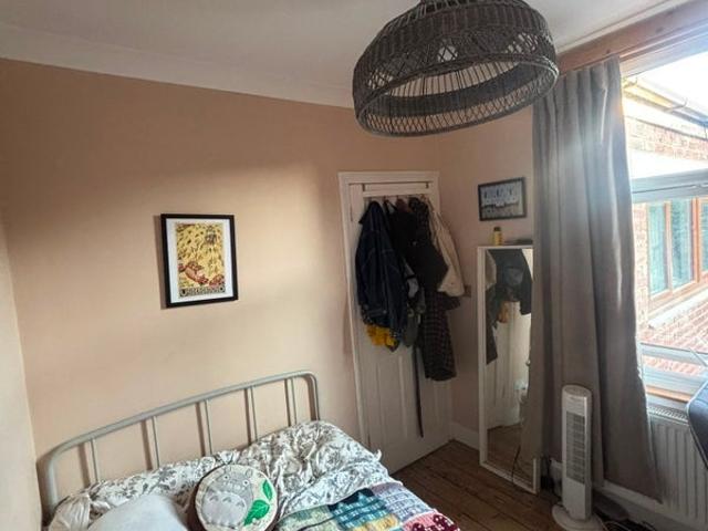 Room at Cobbold Road, Greater London