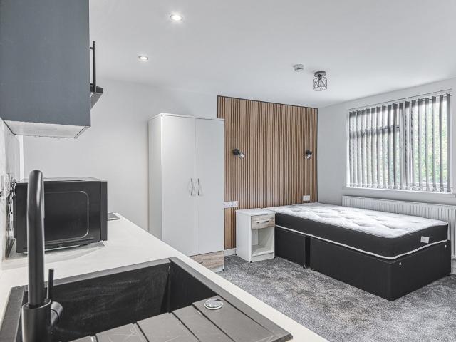Room at Cobden Street, Derby