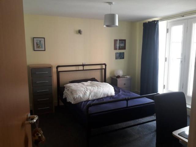 Room at Coburg Street, City of Edinburgh
