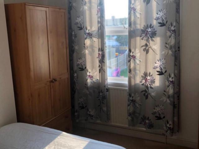 Room at Cook Street, Bristol