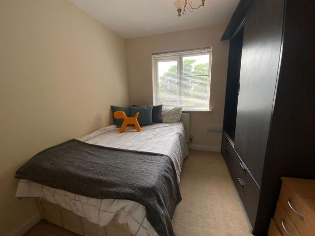 Room at Coopers Rise, High Wycombe Community Board