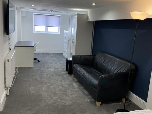 Room at Colne Place, Basildon