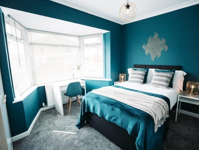 Room at Cold Well Road, Leeds