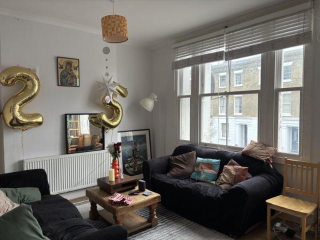 Room at Coldharbour Lane, Greater London