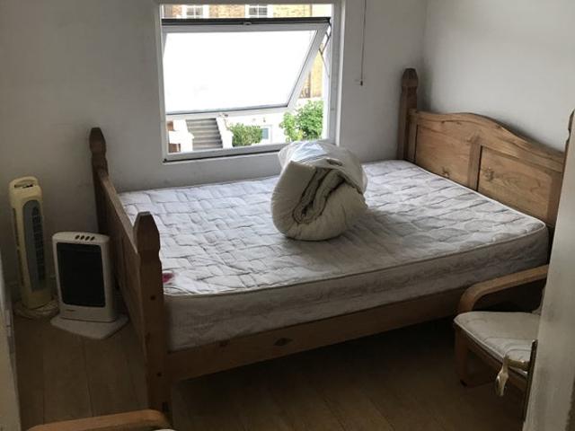 Room at Coldharbour Lane, Greater London