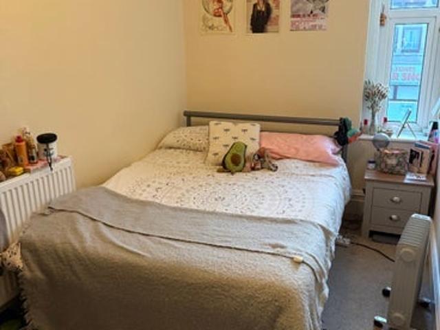 Room at Coldharbour Road, Bristol
