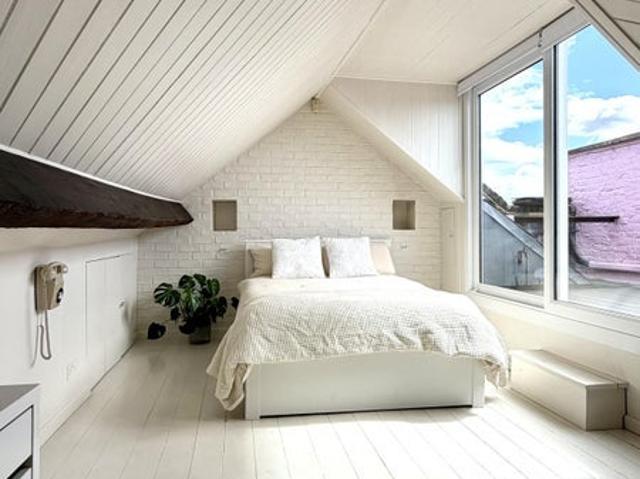 Room at Colestown Street, Greater London