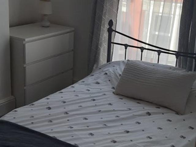 Room at Colinton Street, Liverpool