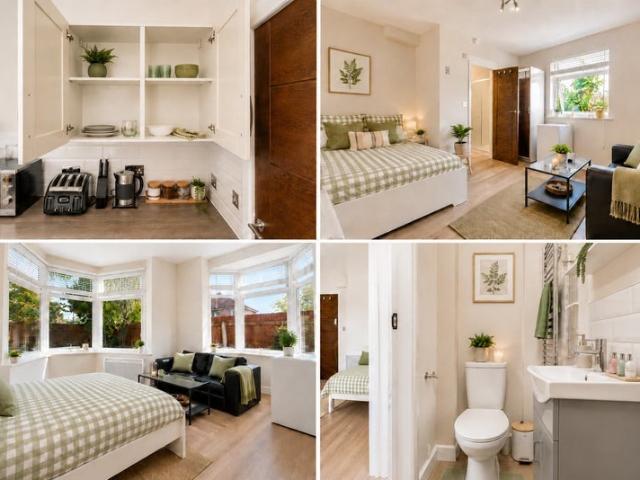 Room at College Close, Greater London
