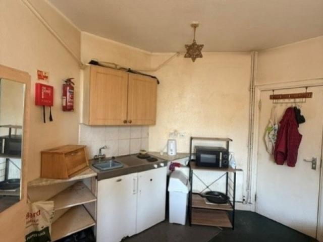 Room at College Hill Road, Greater London