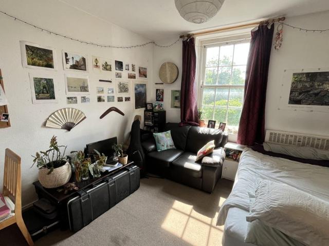 Apartment at College Lane, Greater London