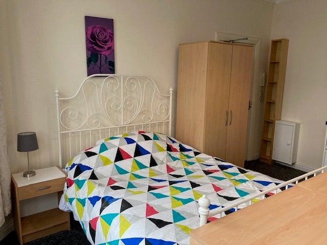 Room at College Road, Bristol