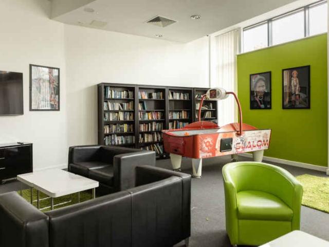 Room at College Road, Rushcliffe