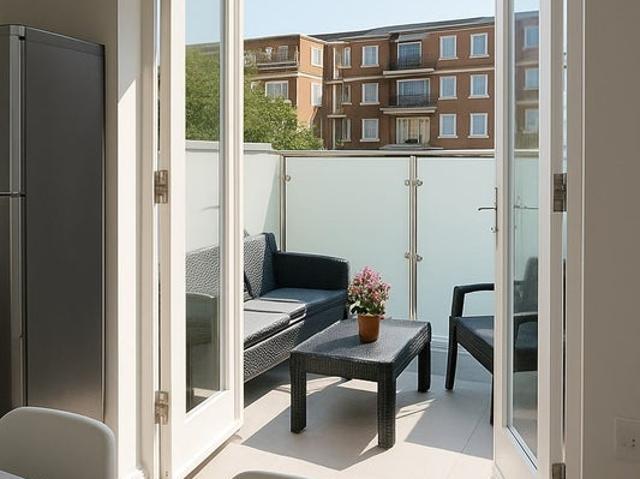 Room at Collingbourne Road, Greater London