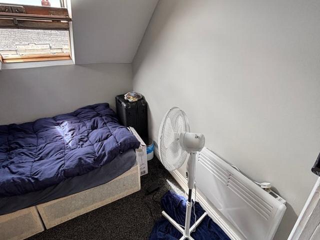 Room at Colum Road, Cardiff