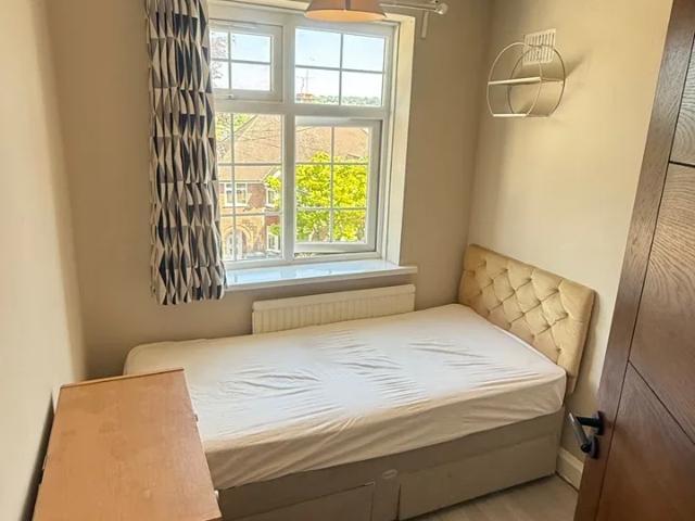 Room at Colville Road, High Wycombe