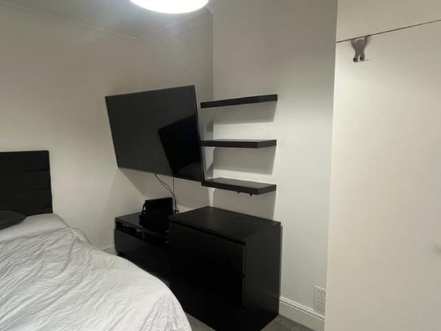 Room at Colville Terrace, Greater London
