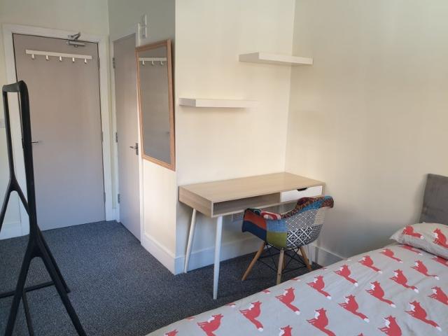 Room at Colwick Road, Nottingham