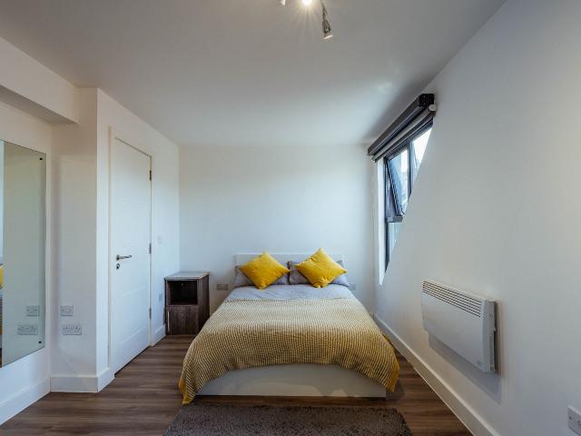 Room at Commerce Street, Derby