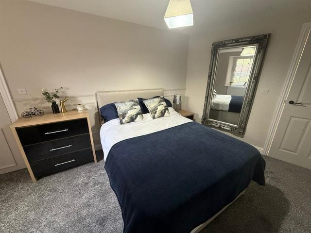 Room at Commercial Gate, Mansfield Woodhouse