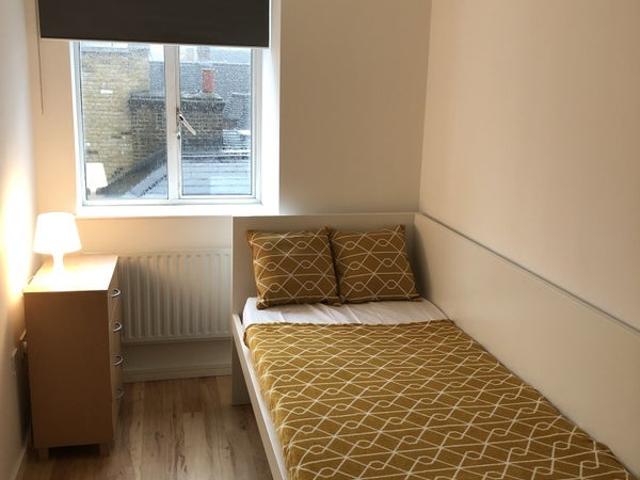 Room at Commercial Street, Greater London