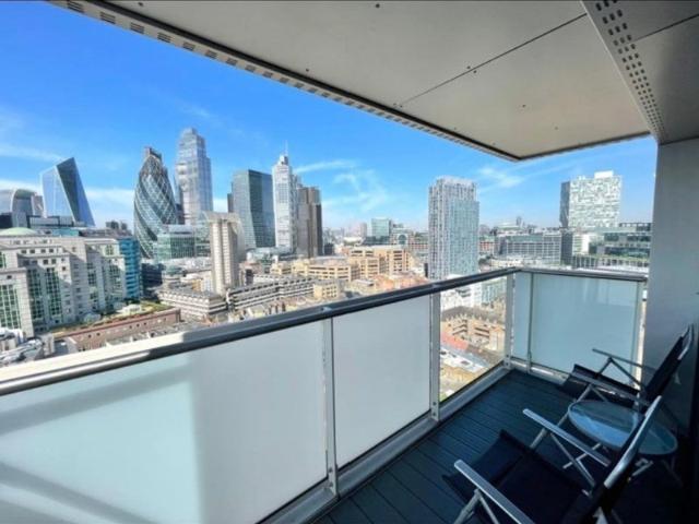 Room at Commercial Street, Greater London