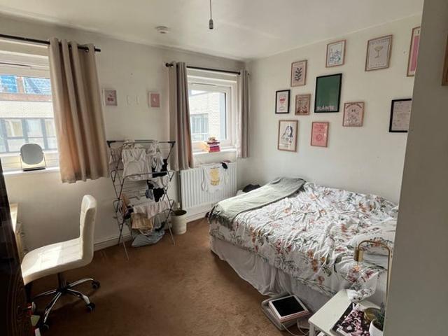 Room at Commercial Street, Greater London