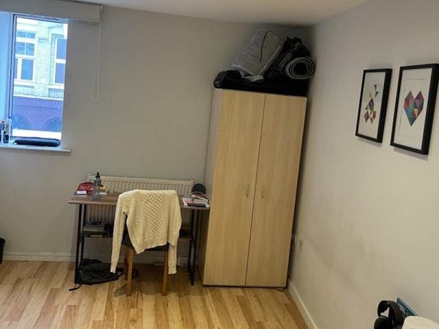 Room at Commercial Street, Greater London
