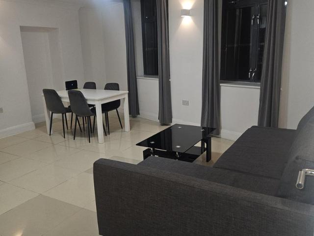 Room at Commercial Street, Greater London