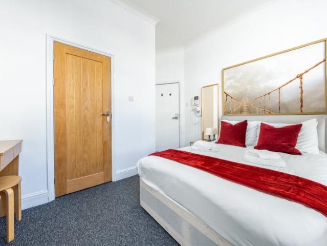 Room at Commercial Road, Greater London