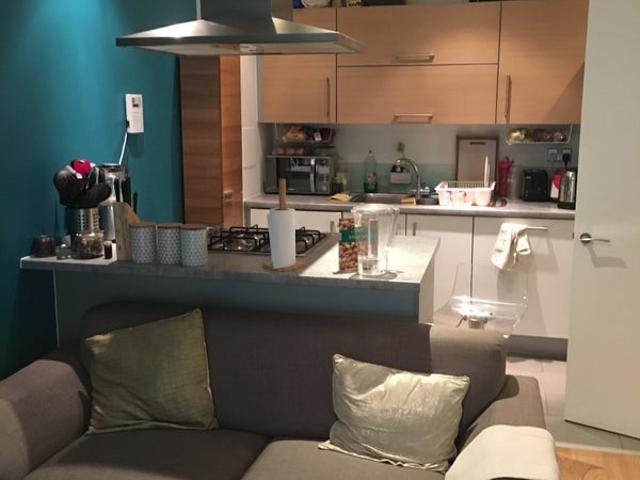 Room at Commercial Road, Greater London