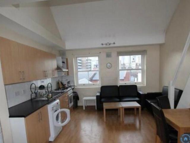 Room at Commercial Road, Greater London