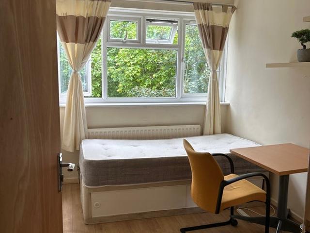 Room at Combine Way, Greater London