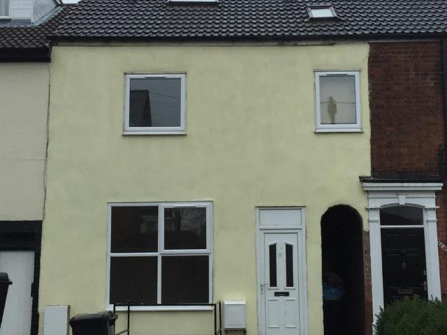 Room at Compton Street, Chesterfield