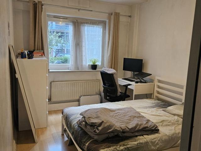 Room at Compton Street, Greater London